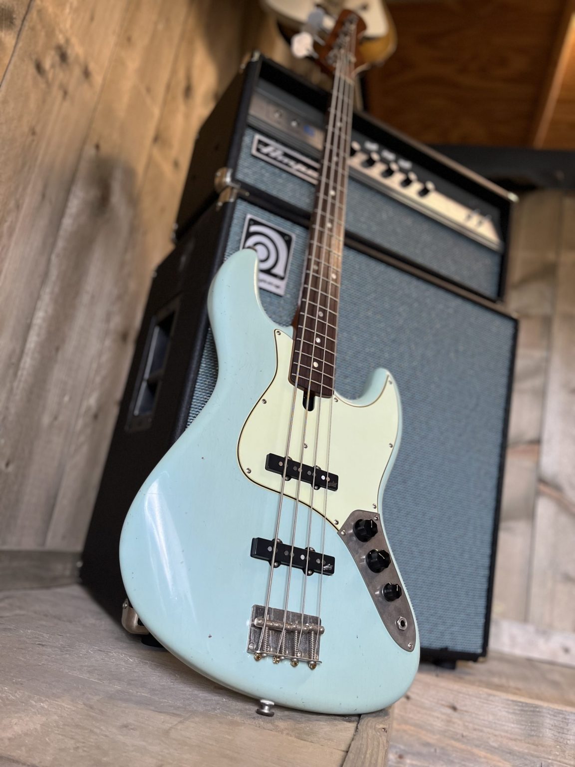 De Gier Guitars & Basses